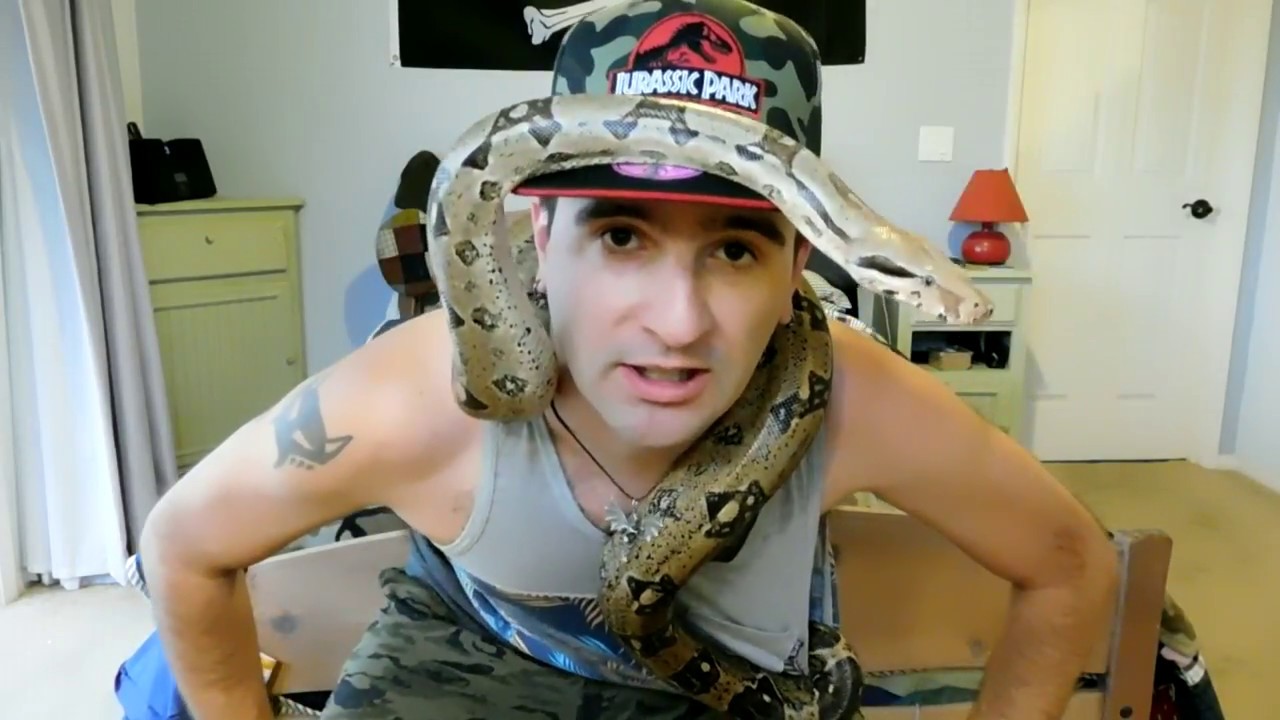 Being an autistic reptile keeper. - YouTube