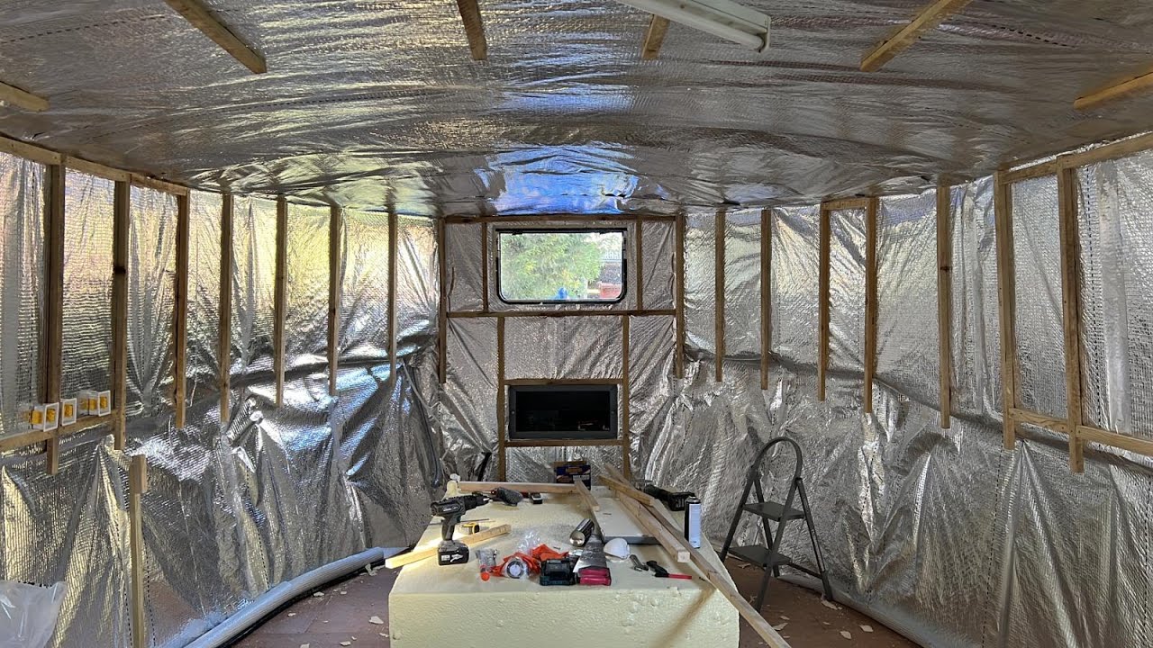 Building a Space ship!! - YouTube