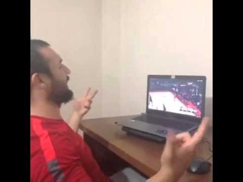 Ergenlik Vol 456453123712 ( Bileklik ve Basketbol Çılgınlığı )