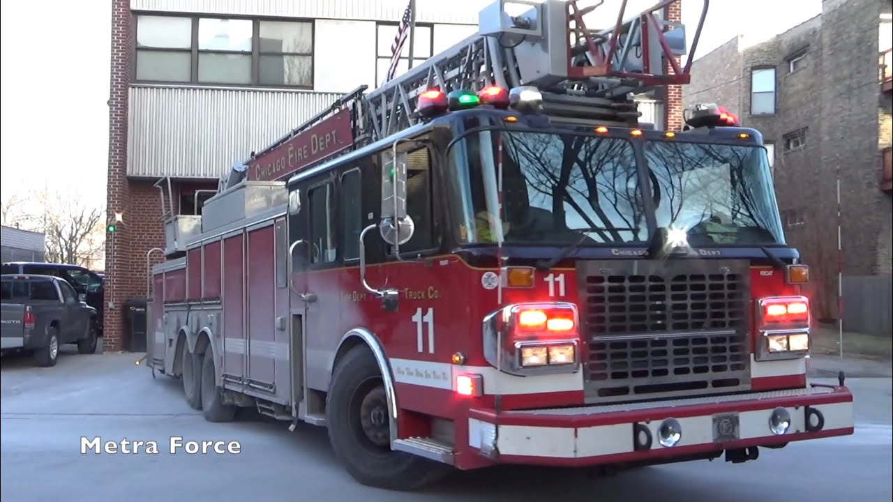 Chicago Fire Dept Engine 19 & Truck 11 Responding - YouTube