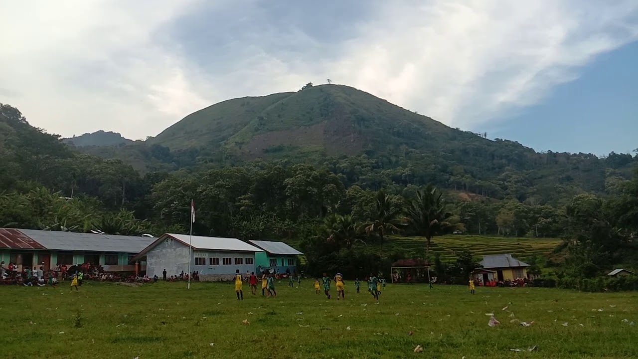 Persahabatan#Perselipo Vs Amop paga# - YouTube