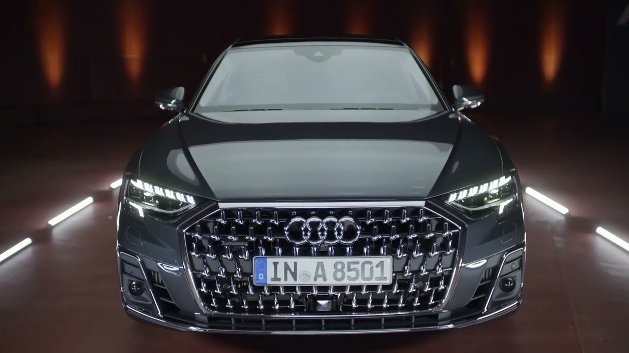 Der Audi A8 - Digitale Matrix LED-Scheinwerfer und OLED-Heckleuchten ...
