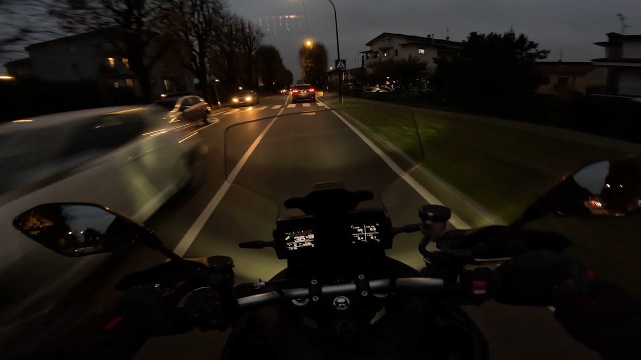 Yamaha Tracer 9 2024 | Chill Night Ride 4K Raw Onboard - YouTube
