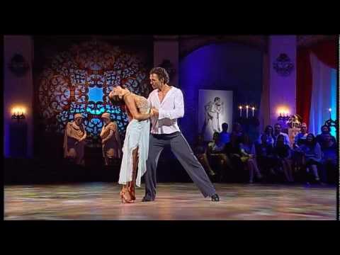 Linas Karalius ir Rūta Ramanauskaitė @Premjera - YouTube