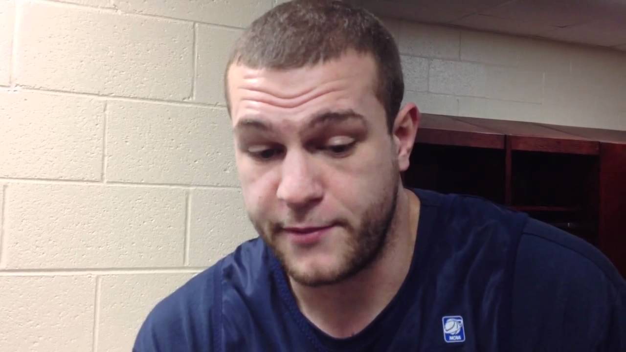 Xavier's Kenny Frease on Lehigh's C. J. McCollum - YouTube