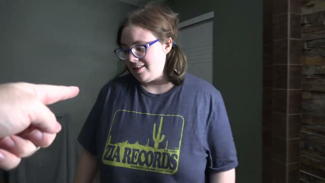 Spoiled Fat Kid Rages Over Birthday Present! - YouTube