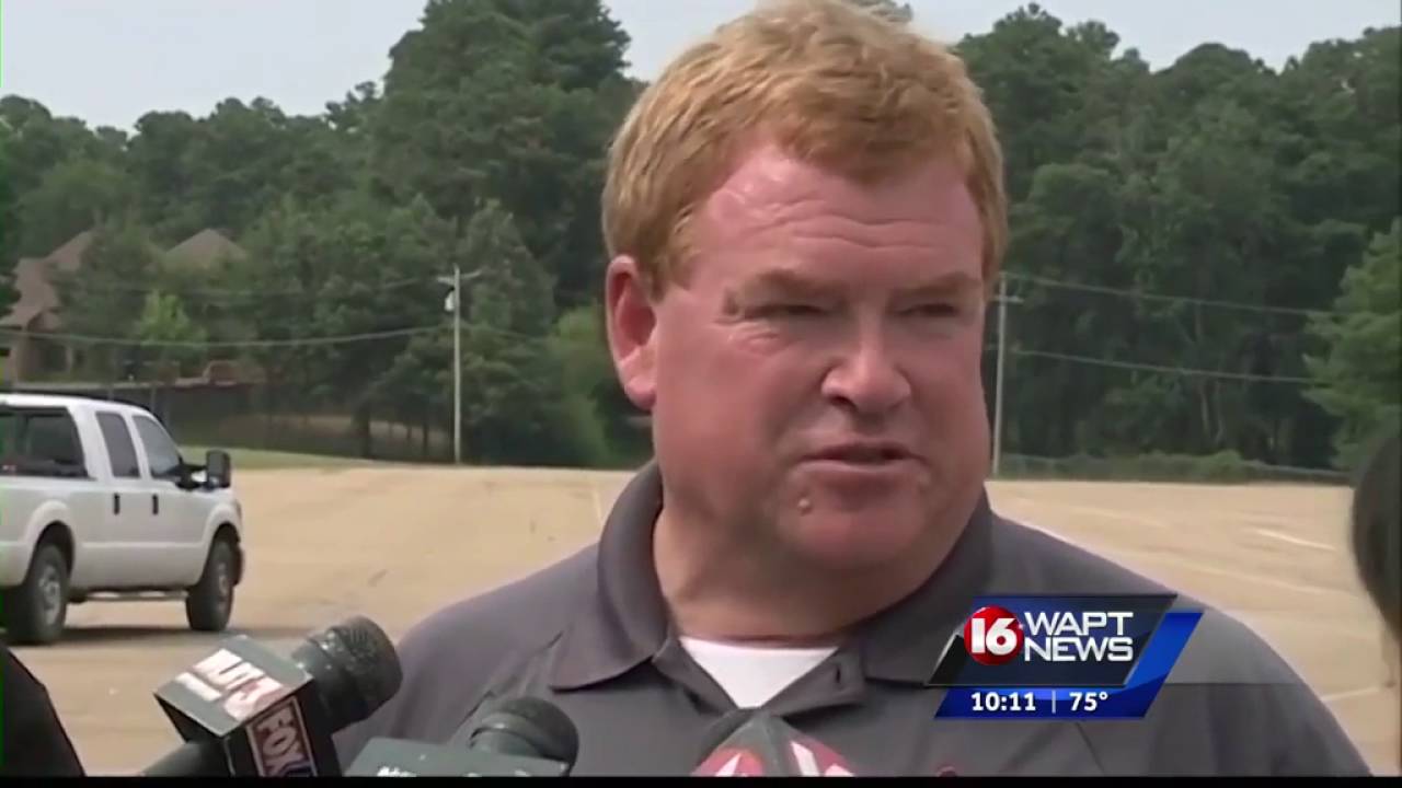 Aaron Odom and Malik Heath dominate in win over Forest Hill - YouTube