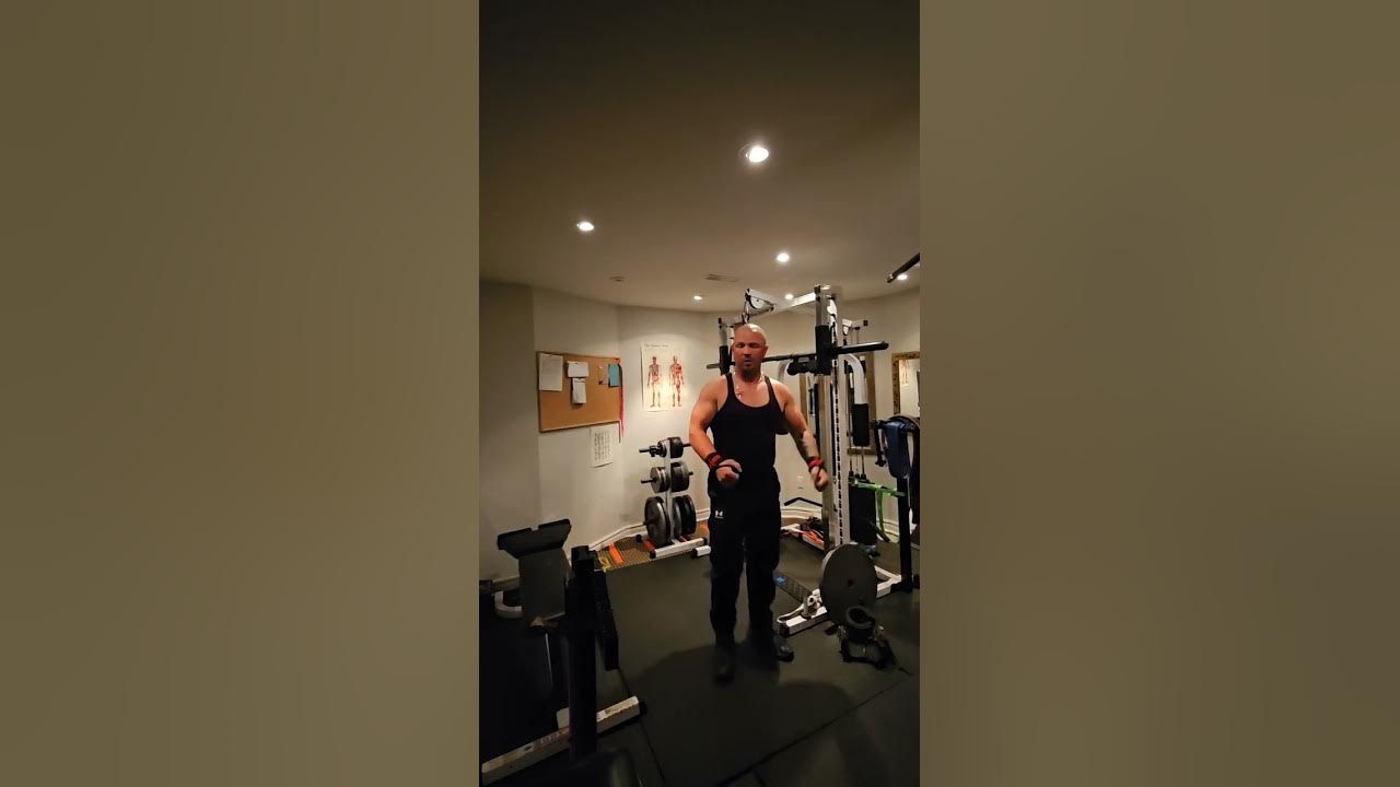 week 10 - day 1- chest,back and legs light day - YouTube