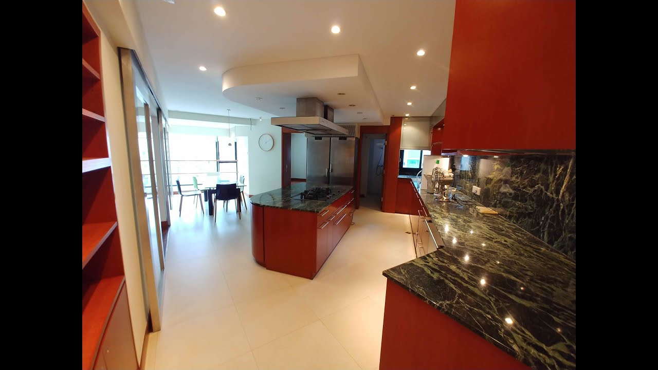 Albron Court Special Big Unit 2075sf - YouTube