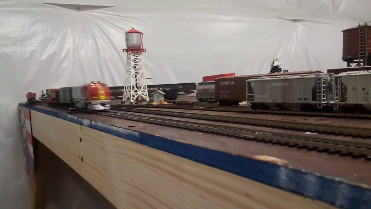 Running HO trains 1 - YouTube