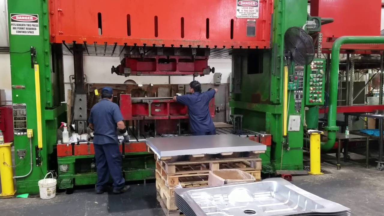 Stamping Fuel Tank - YouTube