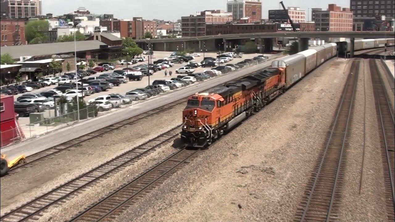 BNSF #7181 Leads WB Autoracks. Kansas City, MO 5/6/23 - YouTube
