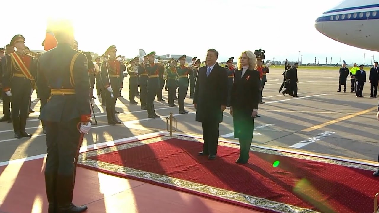 Chinese President Xi Jinping attends welcome ceremony at Moscow airport ...