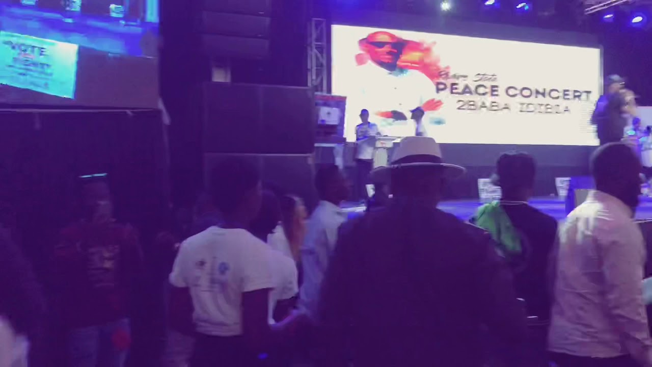 2Baba Perform Oyi with Dr.Flezzy Live at Vote Not Fight Peace Concert ...