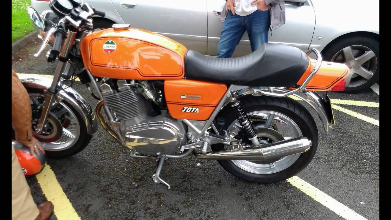 Stourbridges MCC 18th motorcycle custom show 2016 - YouTube