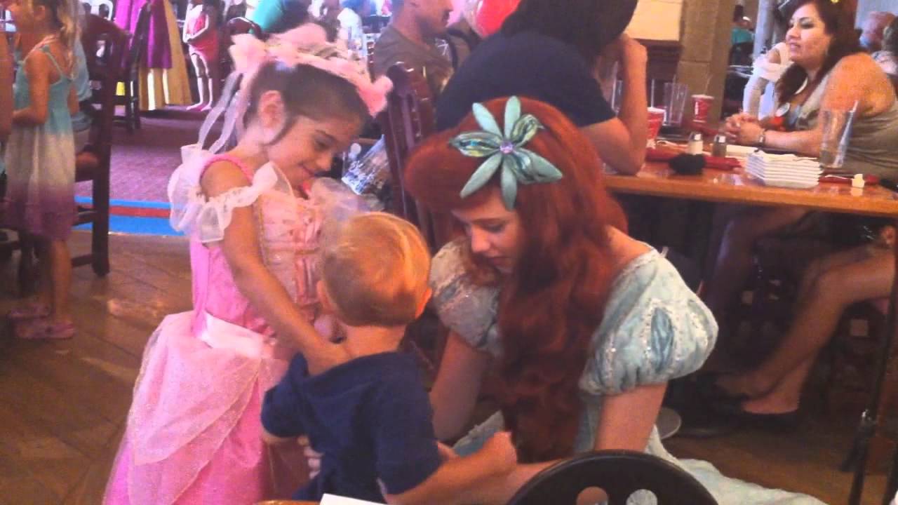 Disney World Family Video 2011 - YouTube