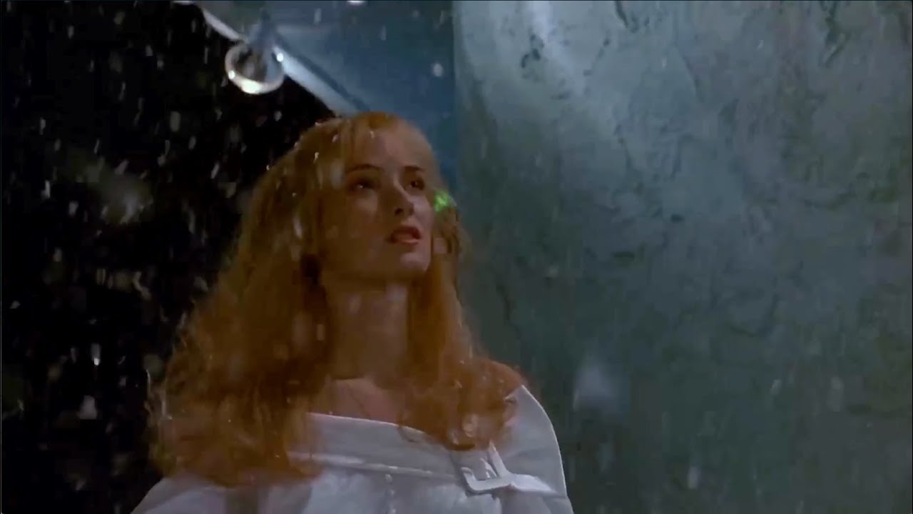 Memories - Snow (Edward Scissorhands) - YouTube