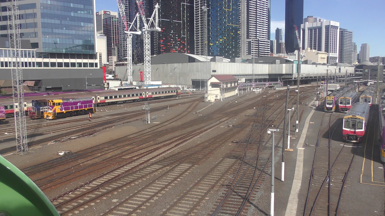 Y161 shunt pass cars, Line up of 3 Ys Y129 PTV livery, Y156 and Y161 ...