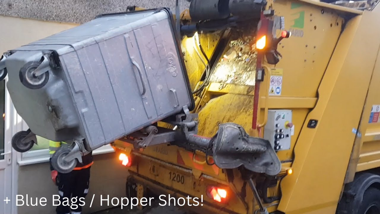 DAF LF With Farid T1 Plus Body Collecting Blue Bags! - YouTube