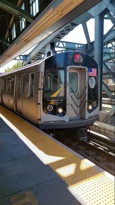 MTA NYC Subway: R160 (F) Train entering 4th Avenue - 9th Street Station - YouTube