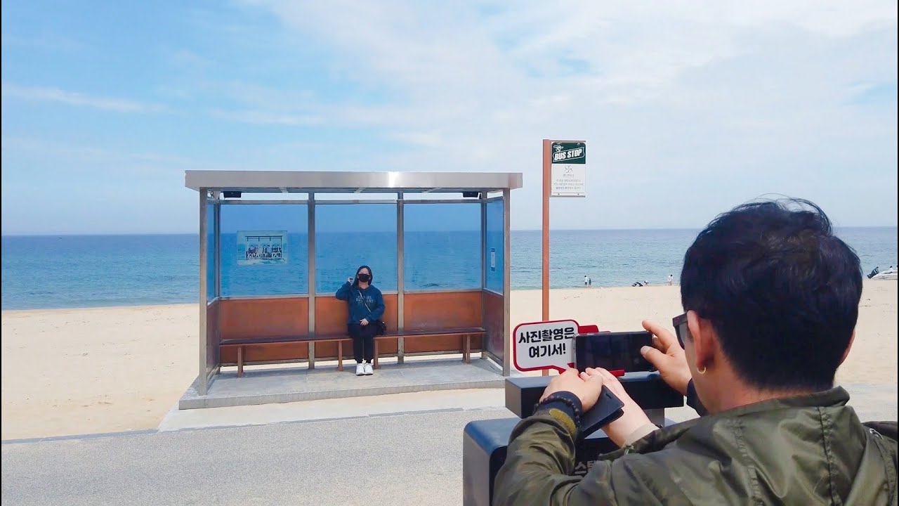 [4K] Walk to BTS bus stop Jumunjin beach - YouTube