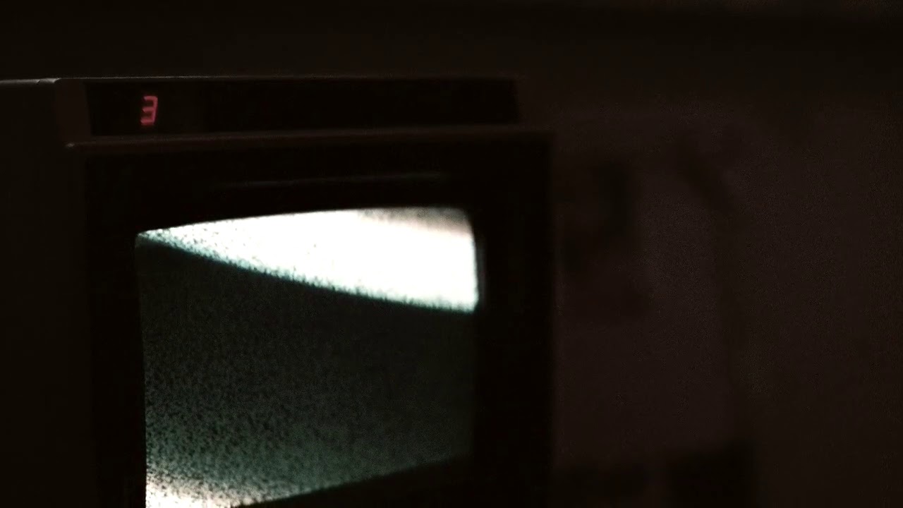 Distorted Malfunctioning TV SFX - YouTube