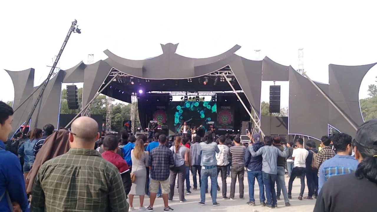 BINAASH - SWAAGAT (LIVE AT SILENCE FESTIVAL 2017) - YouTube