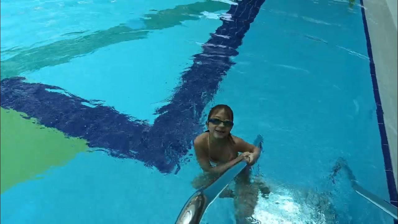 большой крытый бассейн...large indoor pool - YouTube