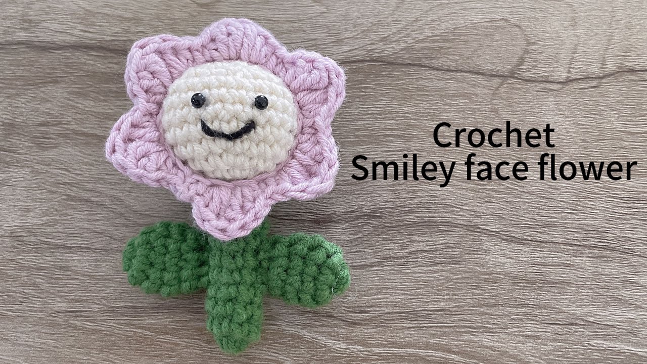 Part -1 keychain& giveaway gift @Crochet smiley face flowers 🌸 - YouTube
