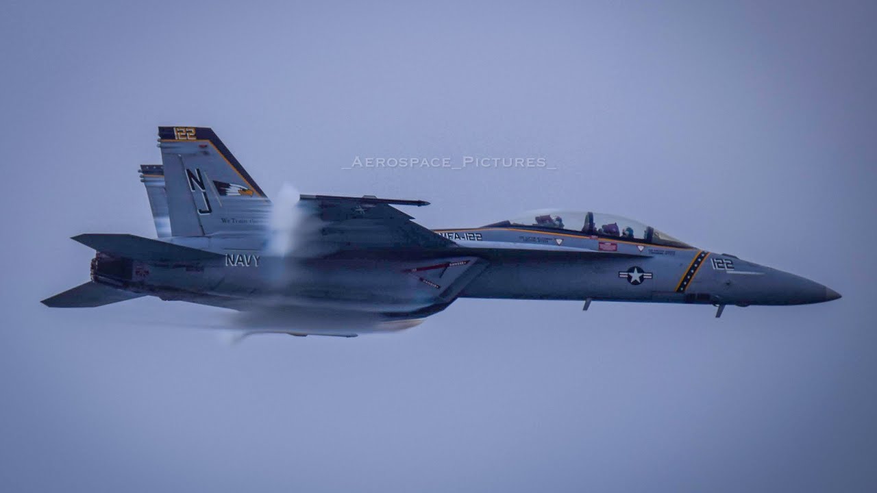 F/A-18F Super Hornet | West Coast Rhino Demo | Speed & Maneuverability ...