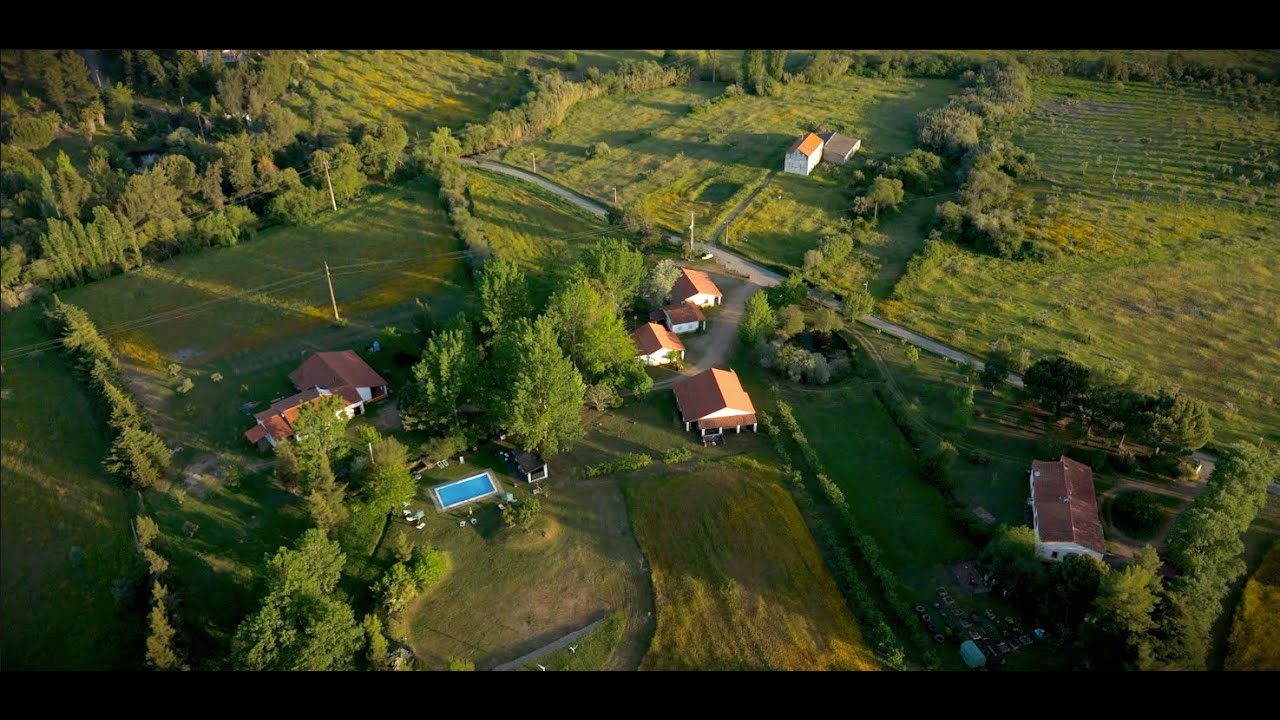 Quinta dos Trevos Alojamento Turistico Rural. - YouTube