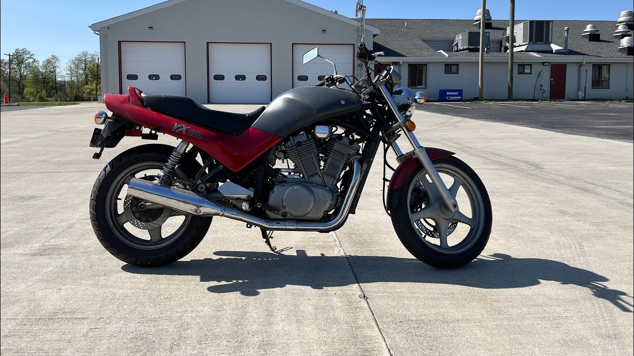 1991 Suzuki VX800 Walk Around and Sound - YouTube
