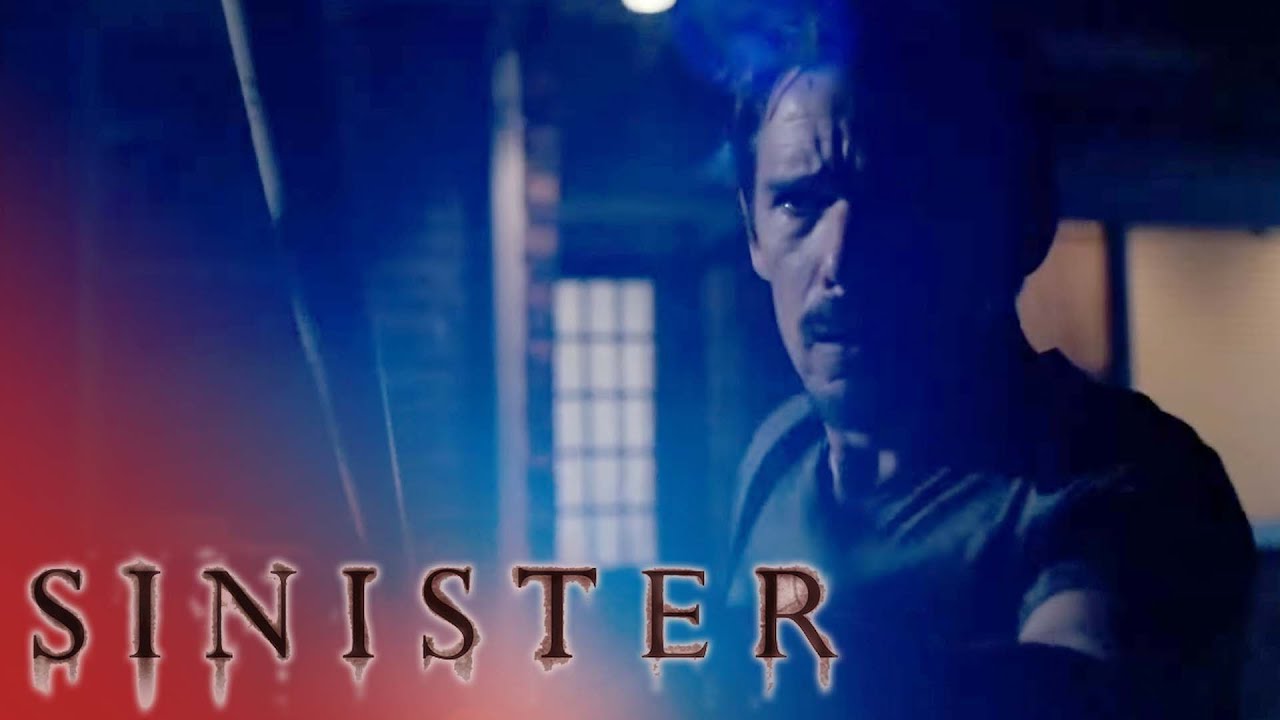 'Ellison Finds His Son In the Garden' Scene | Sinister - YouTube