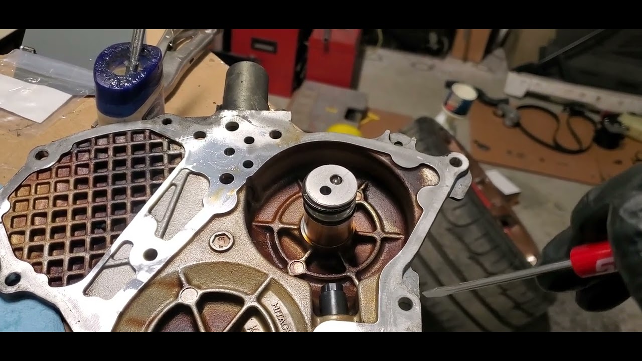 Nissan 370z/ G37 (vvel) VTC control covers explained on VQ37VHR - YouTube