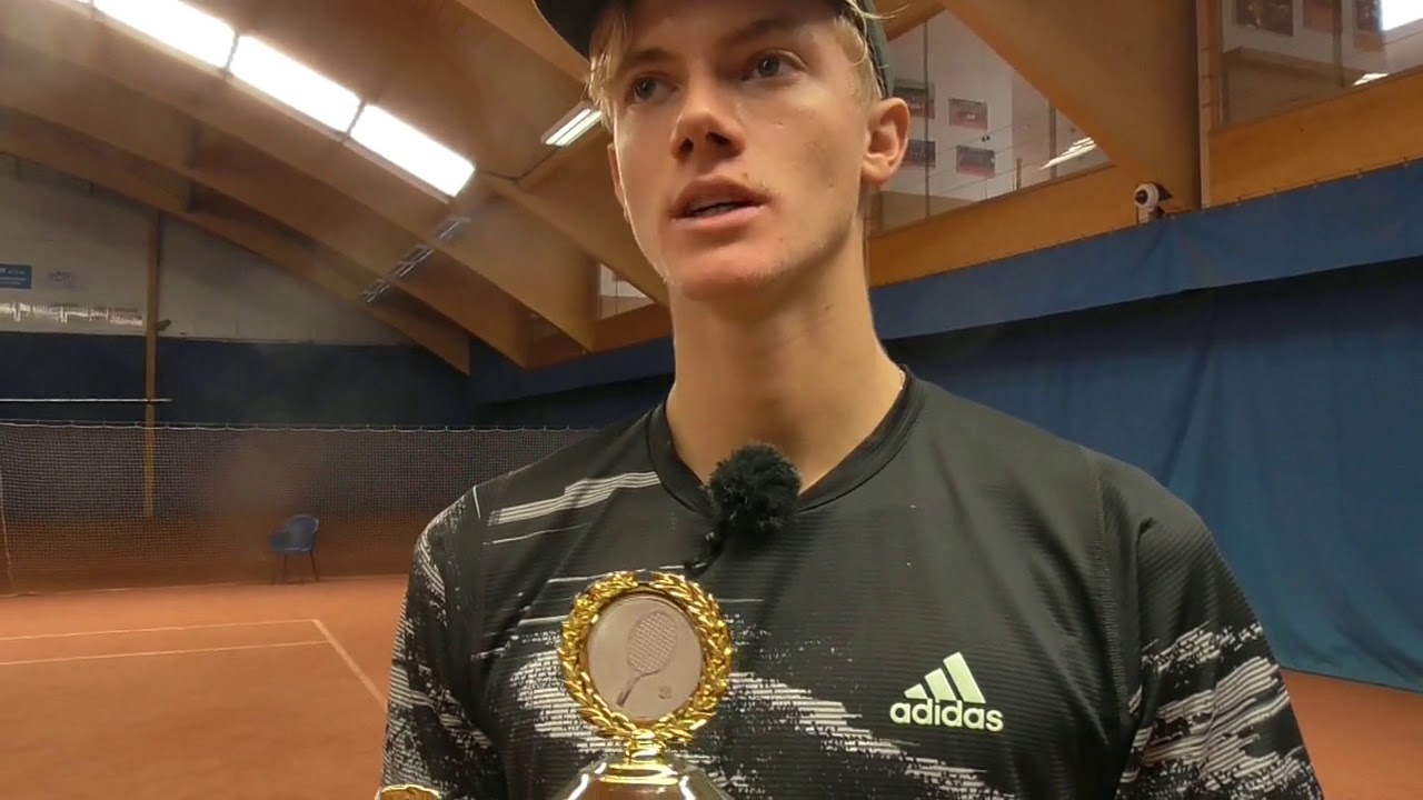 Andrew Paulson po výhře ve finále turnaje LIBEREC INDOOR OPEN 2019 ...