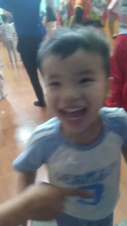 Anh hai đi chơi nhảy A Ram Sam Sam - Khôi Nguyên Phú Khang - YouTube