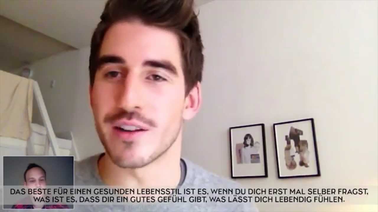VIVA Out and Proud Interview mit Lifecoach Jordan Bach - YouTube