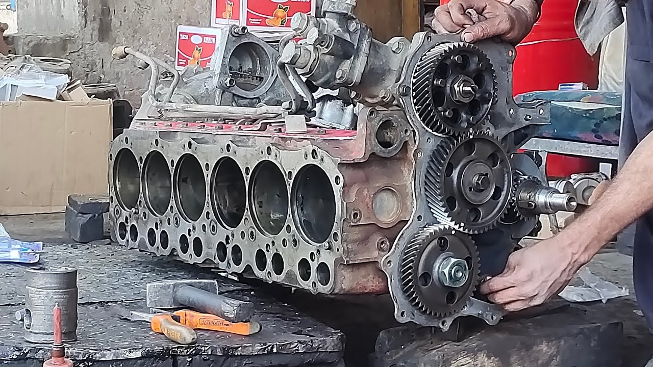 Rebuilding Hino 7D Truck Six Cylinder Engine || Repairing Diesel Engine ...