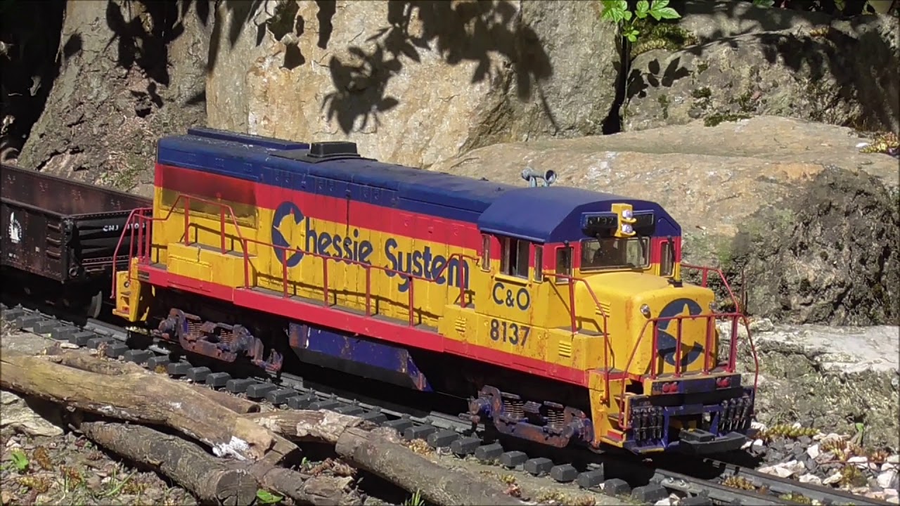 Aristocraft U25 Chessie System - YouTube