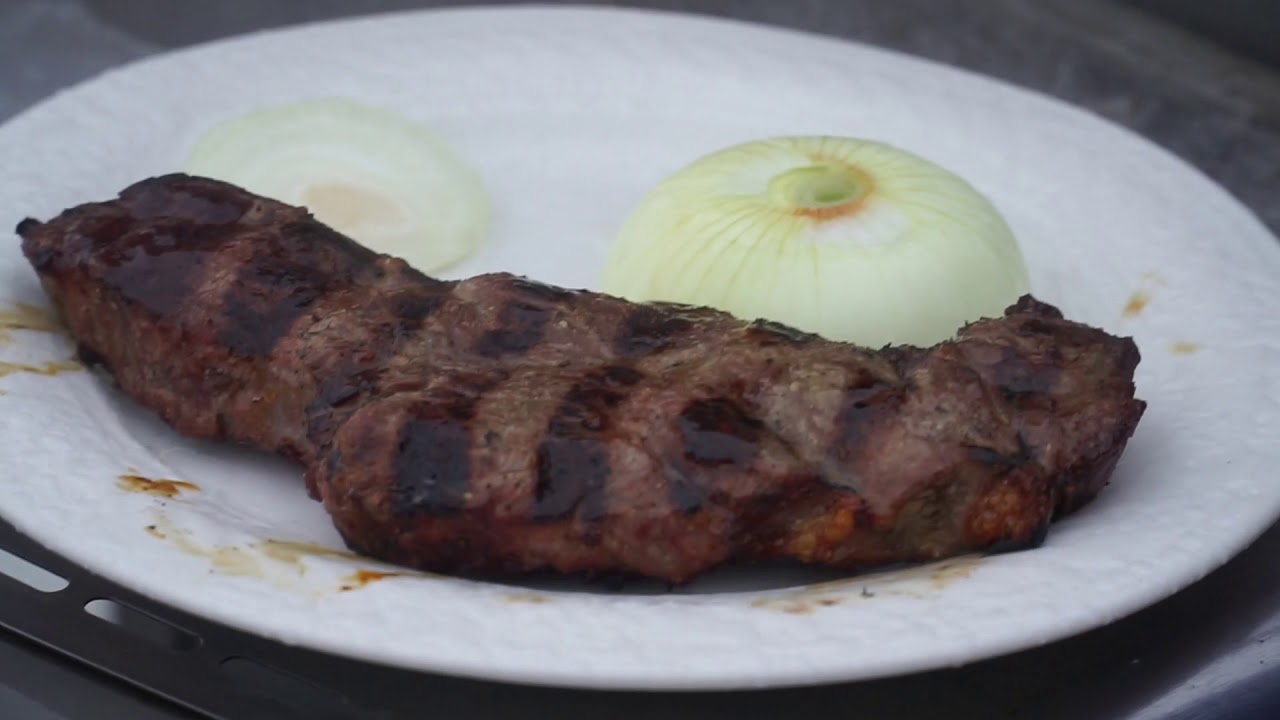 Cooking With Yan: Steak with eggs - YouTube