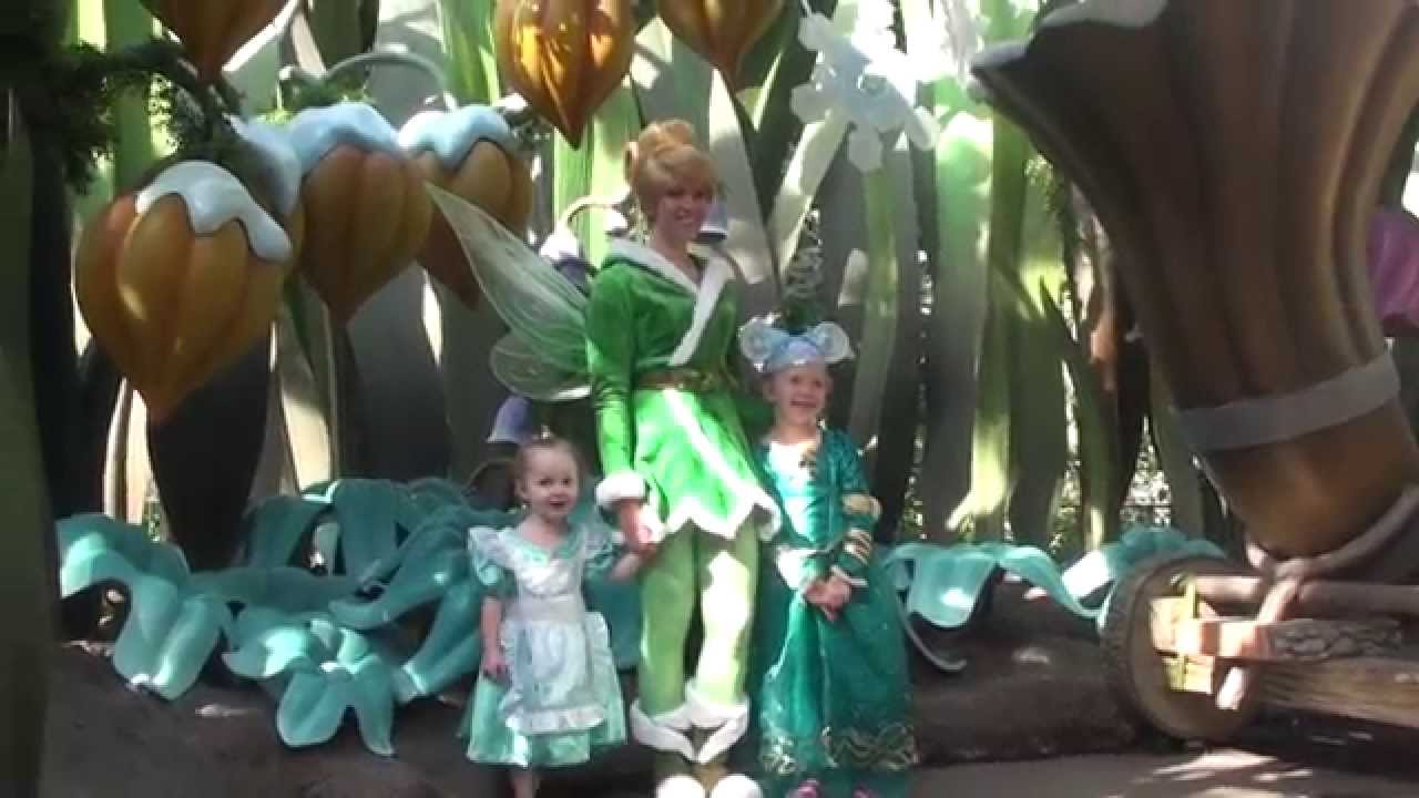 Visiting Tinkerbell in Disneyland Sydney and Chloe - YouTube