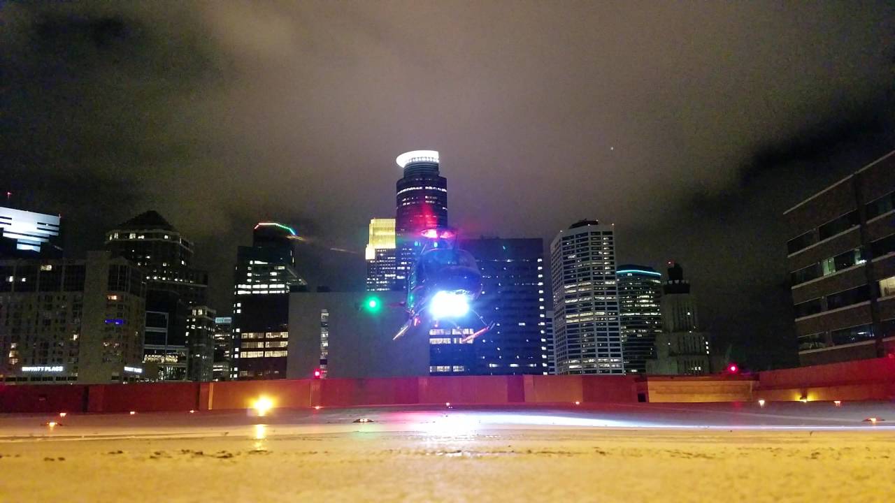 LifeLink III N355LL Landing At Hennepin County Medical Center (HCMC ...