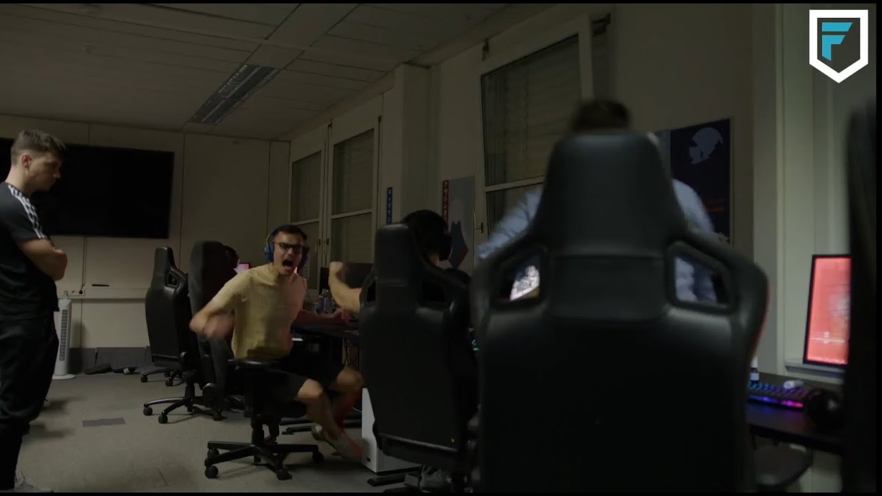 NIJE MIKI JELEN - CoD4 LAN highlights - YouTube