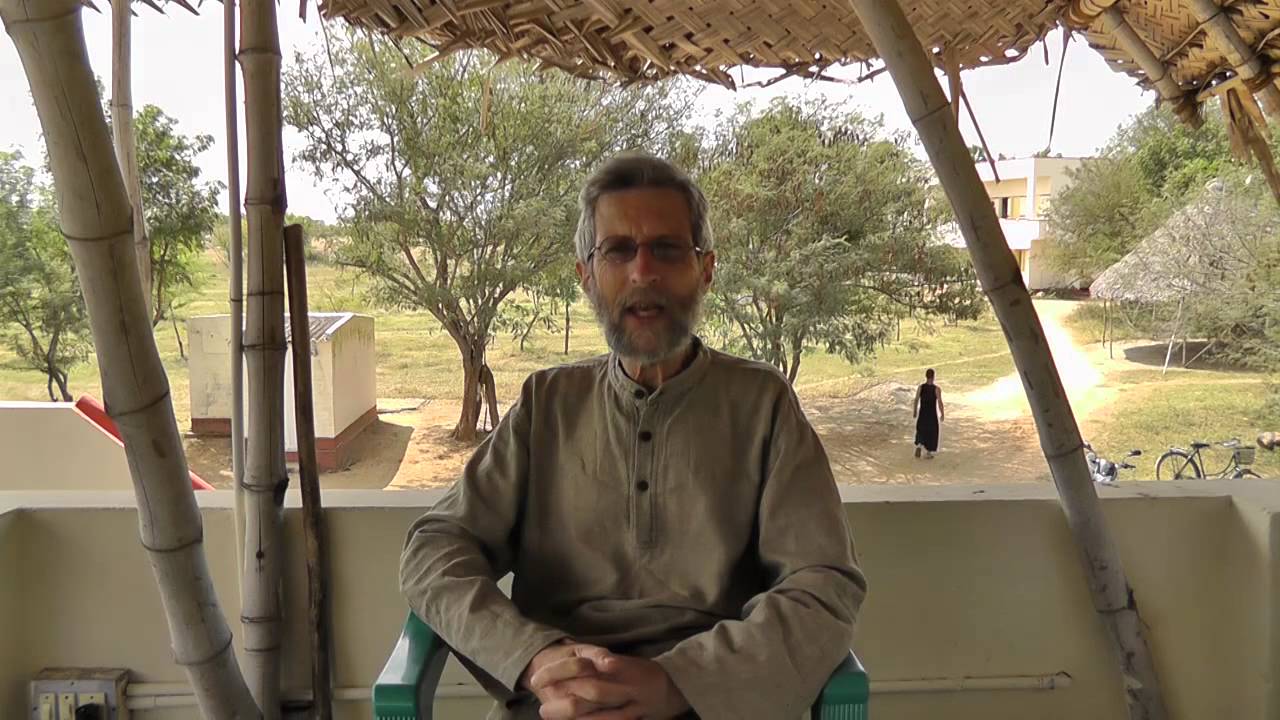 Stephen Fulder discusses "what is meditation". - YouTube
