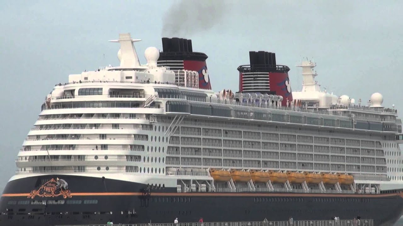 FULL HD! Disney Cruise Line Horn Blowing Blast in Cocoa Beach - YouTube