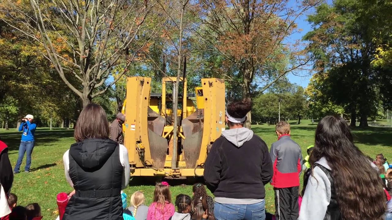 Humboldt Park Tree Day 2015 - YouTube