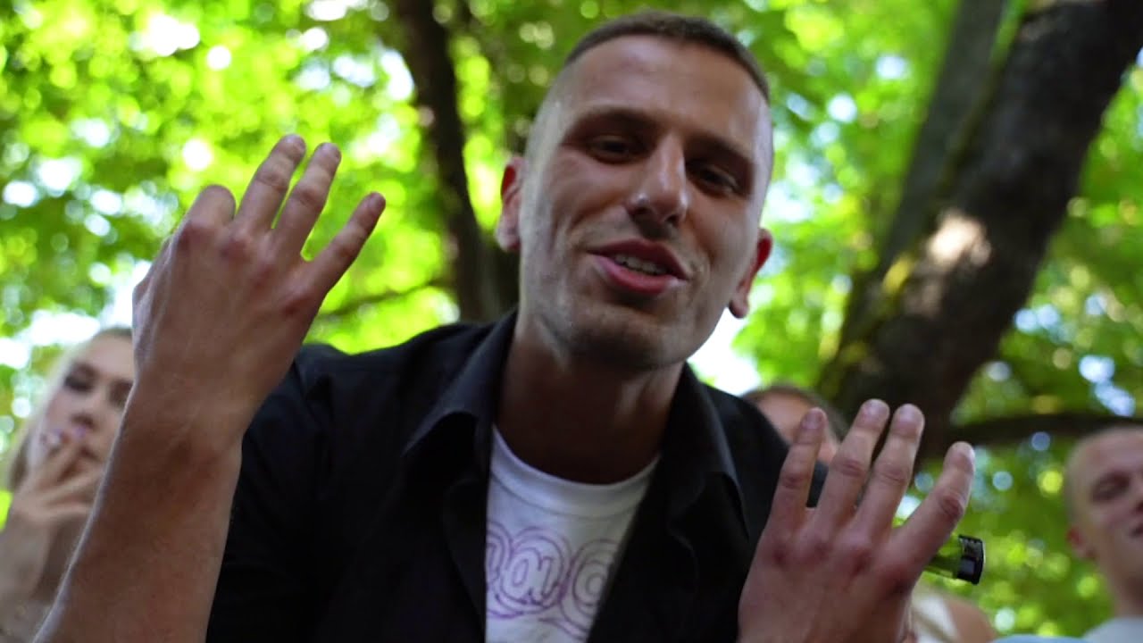 KiG - Draußen um den Block (Official Video) - YouTube