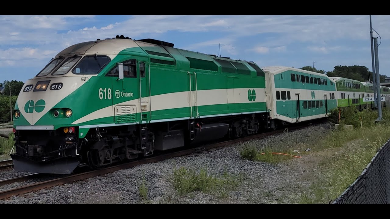 (10 Cars) GO Transit 618 With 354 Departing West Harbour - YouTube