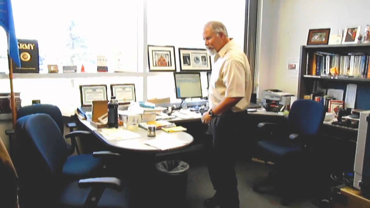 Col Tim Lawrence Going Away part 1.avi - YouTube