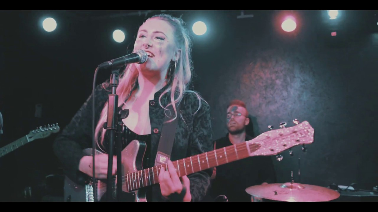 'Glitter Tears' - Joe Asteroid [Live at Black Heart, Camden] - YouTube